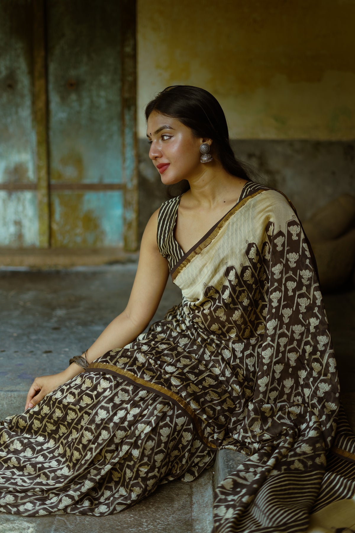 ETERNAL ELEGENCE IN BLACK - Chanderi Saree– CHHAPA