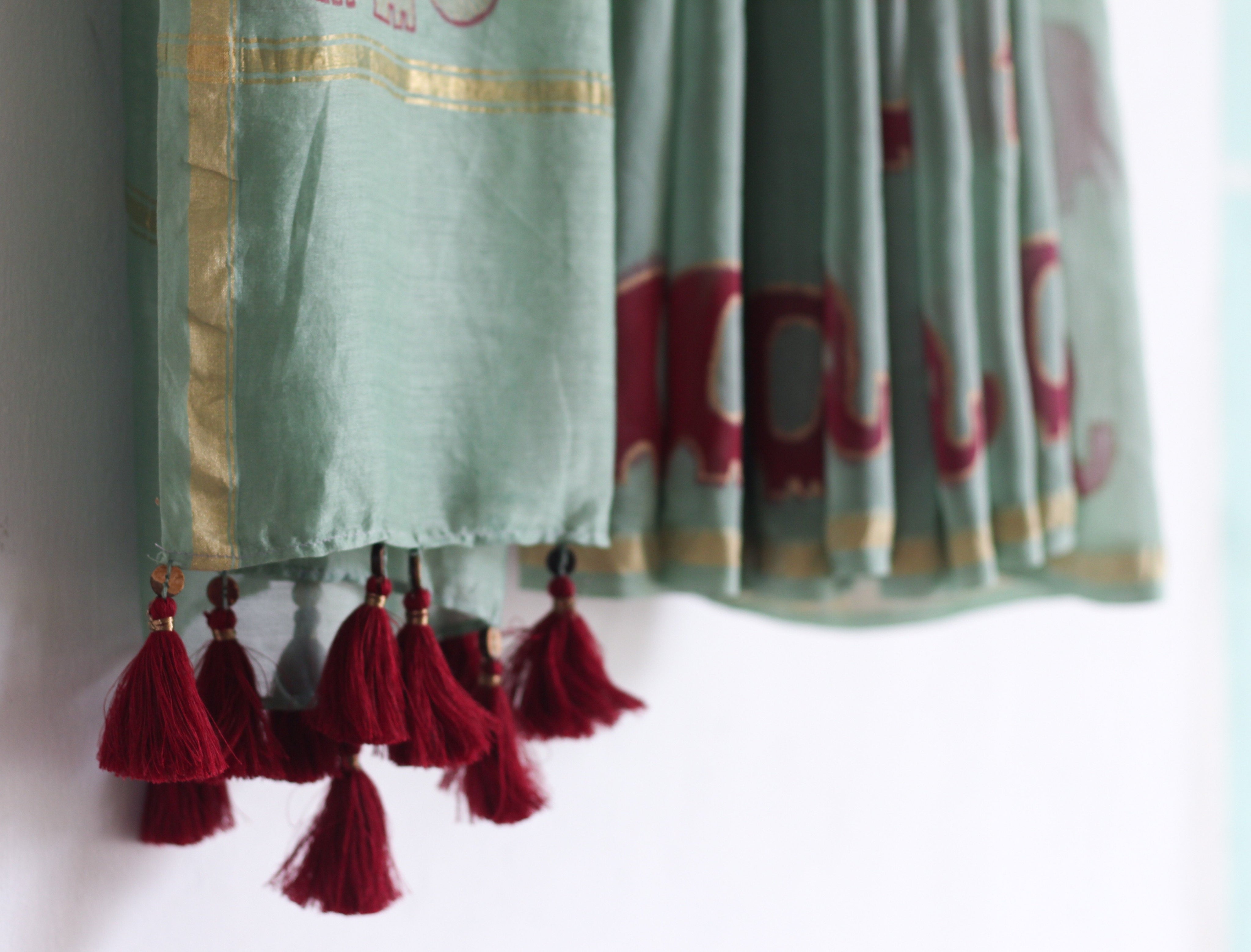 CHANDERI SAREE - Foil Printed Elephant Saree – CHHAPA